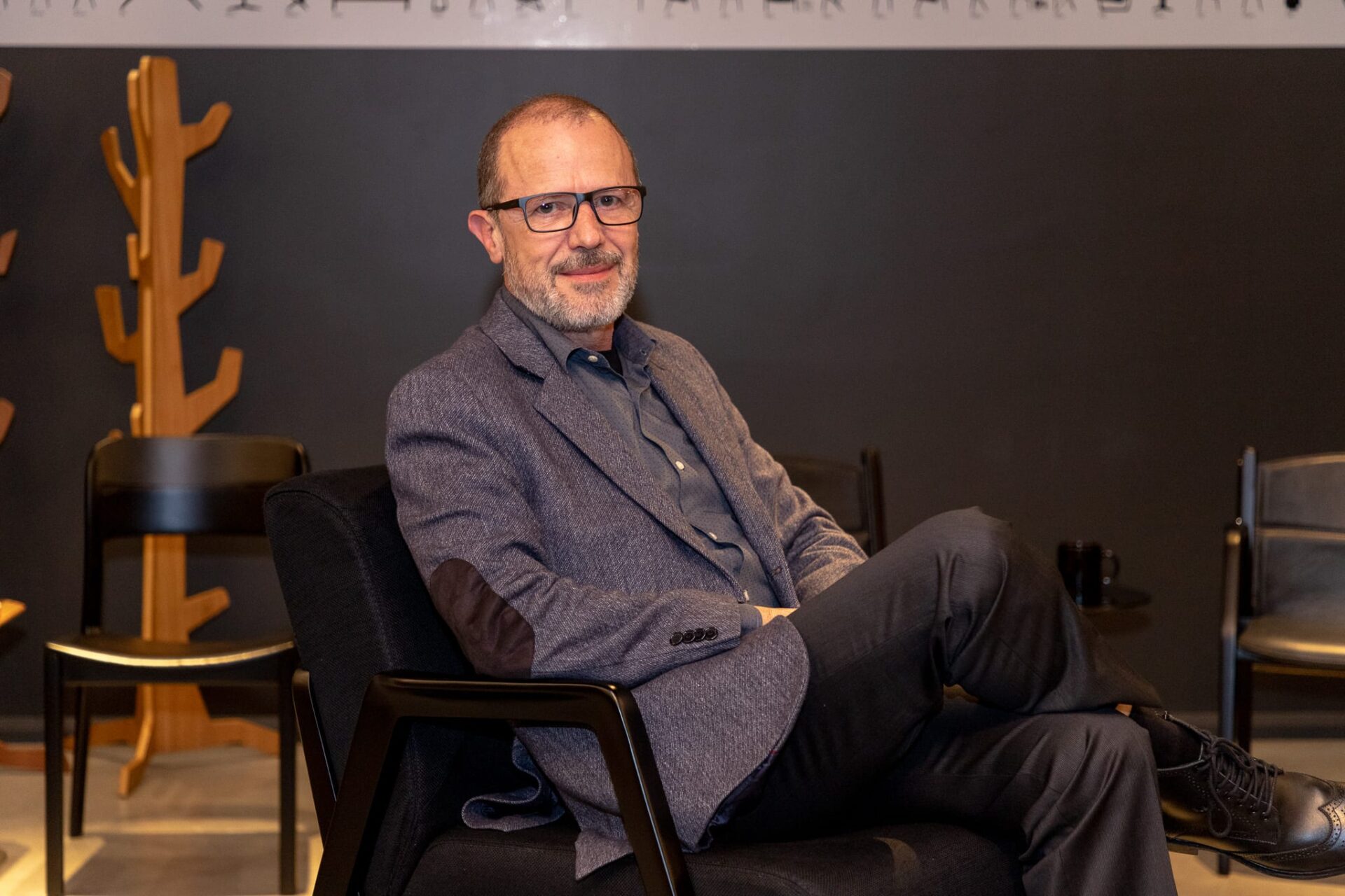 Espaço Aristeu Pires lança coleção exclusiva do designer em Canela ...