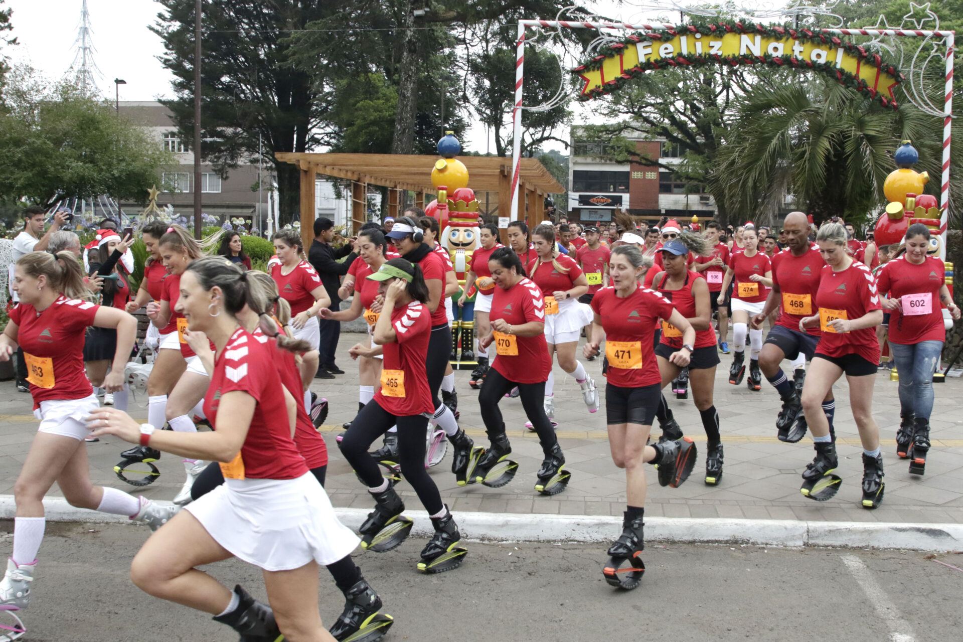 Domingo é dia de Corrida Santa Claus Challenge no 34° Sonho de Natal ...