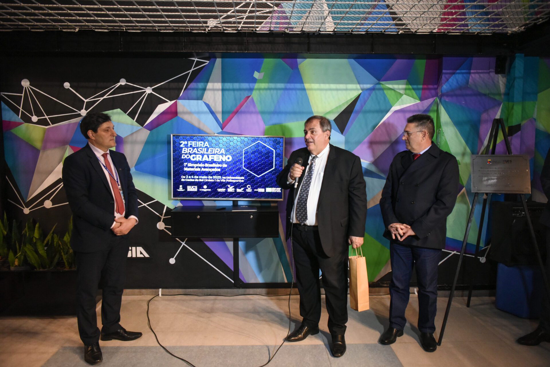 Em visita à UCS, ministro Paulo Alvim anuncia realização da 2ª Feira ...