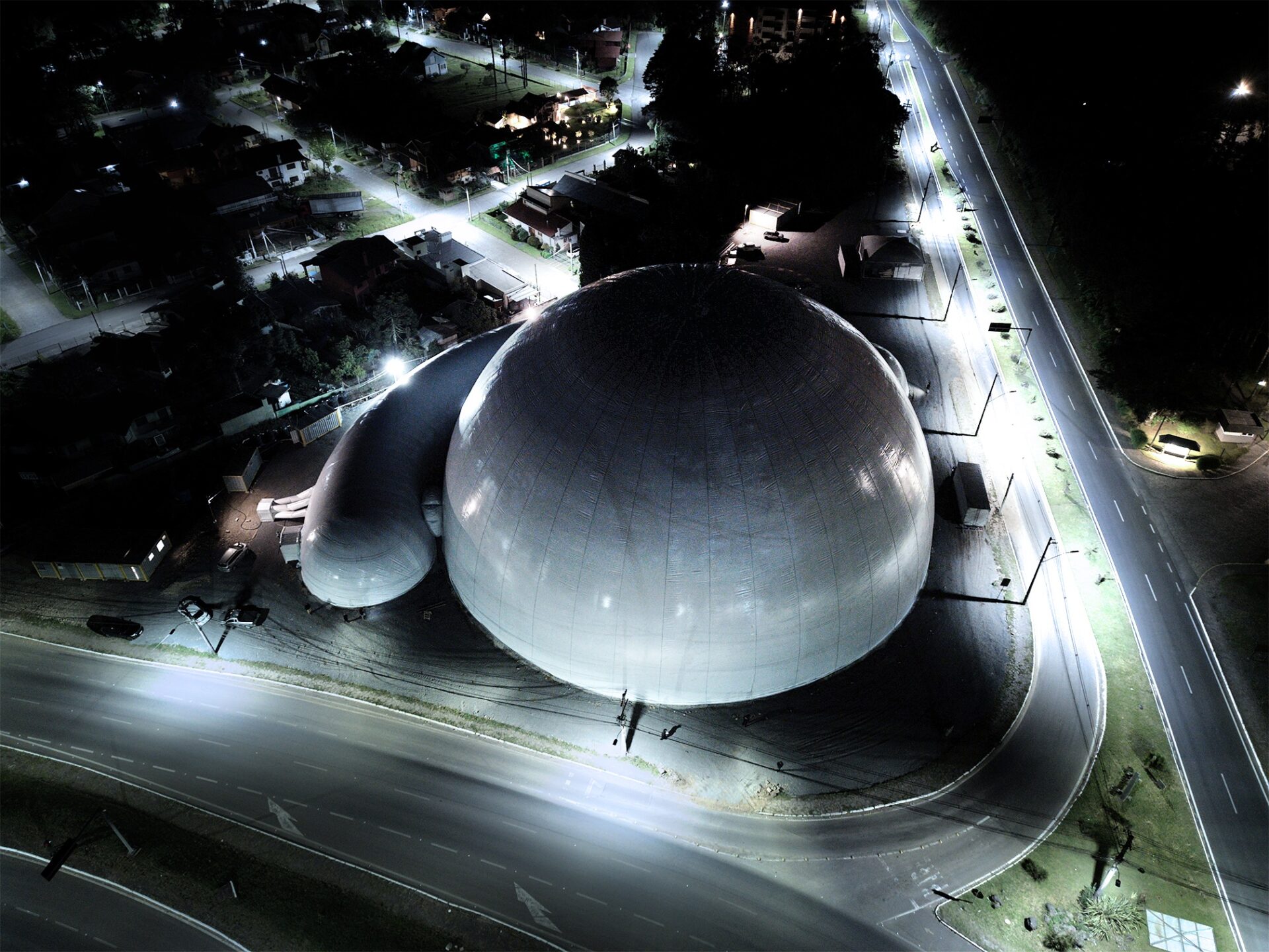 Confira imagens aéreas do Mega Domo e sua estrutura em números | Portal ...