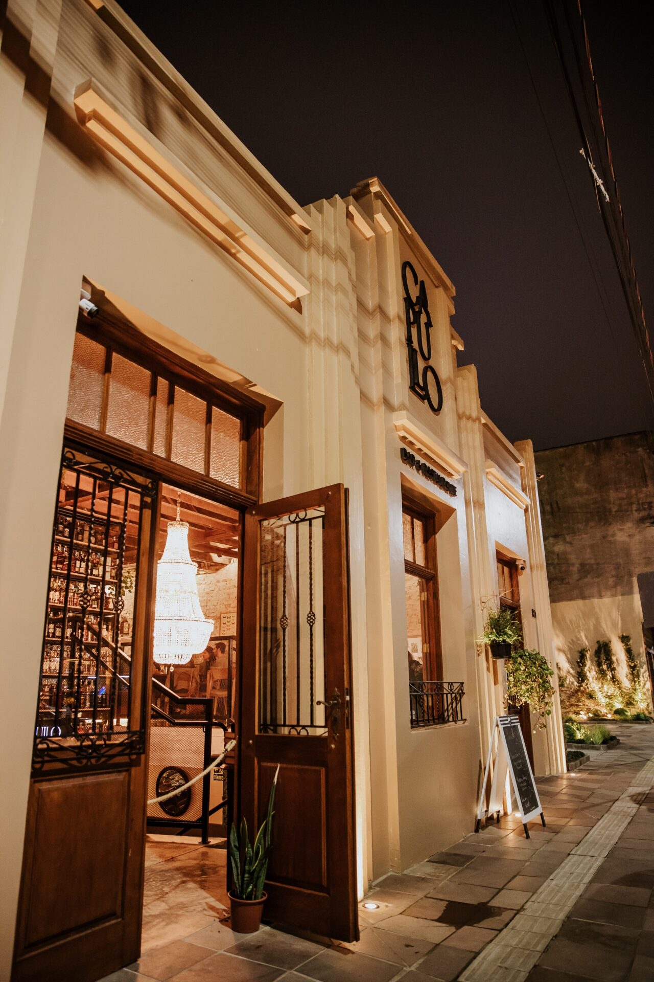 Bar e restaurante Capullo completa um ano em Canela | Portal da Folha